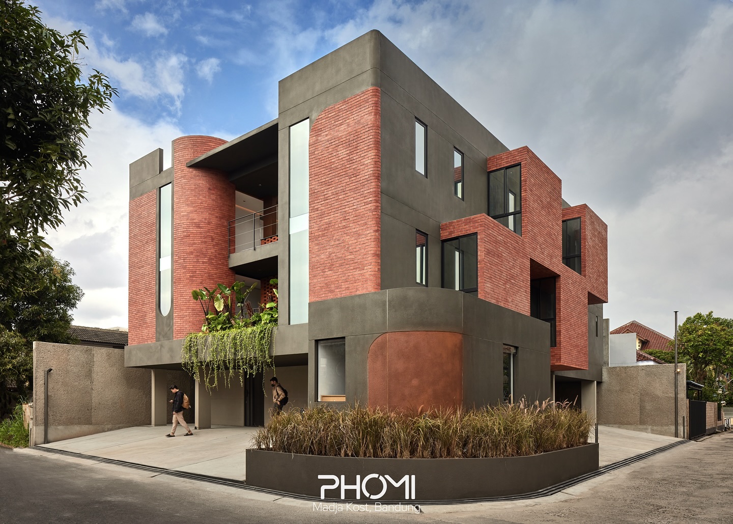Phomi Canada